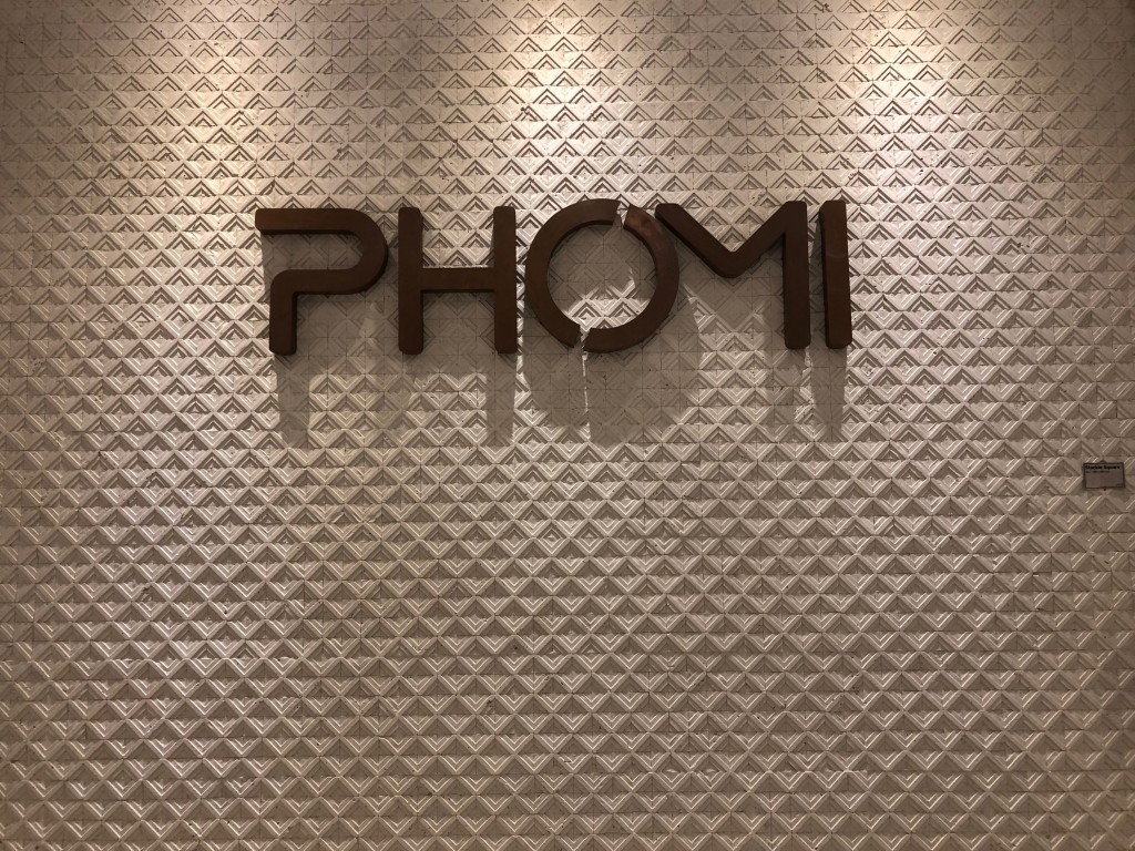 PHOMI SHOWROOM | PHOMI